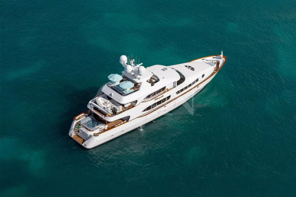 Ad Charter Motor Yacht ref:L0162CN