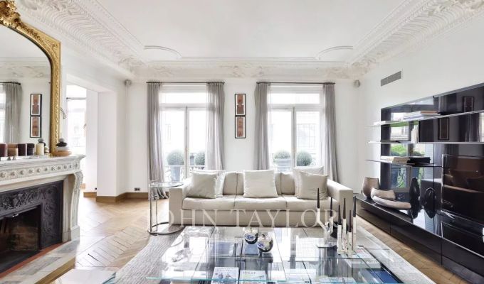 Sale flat, apartment Paris, France
