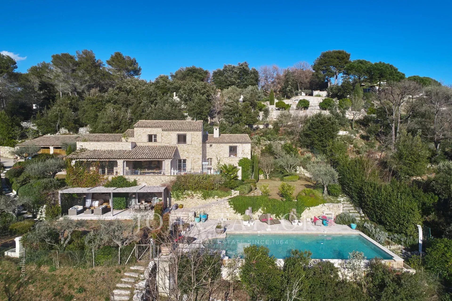Ad Sale House La Colle-sur-Loup (06480), 8 Rooms ref:V2600CO