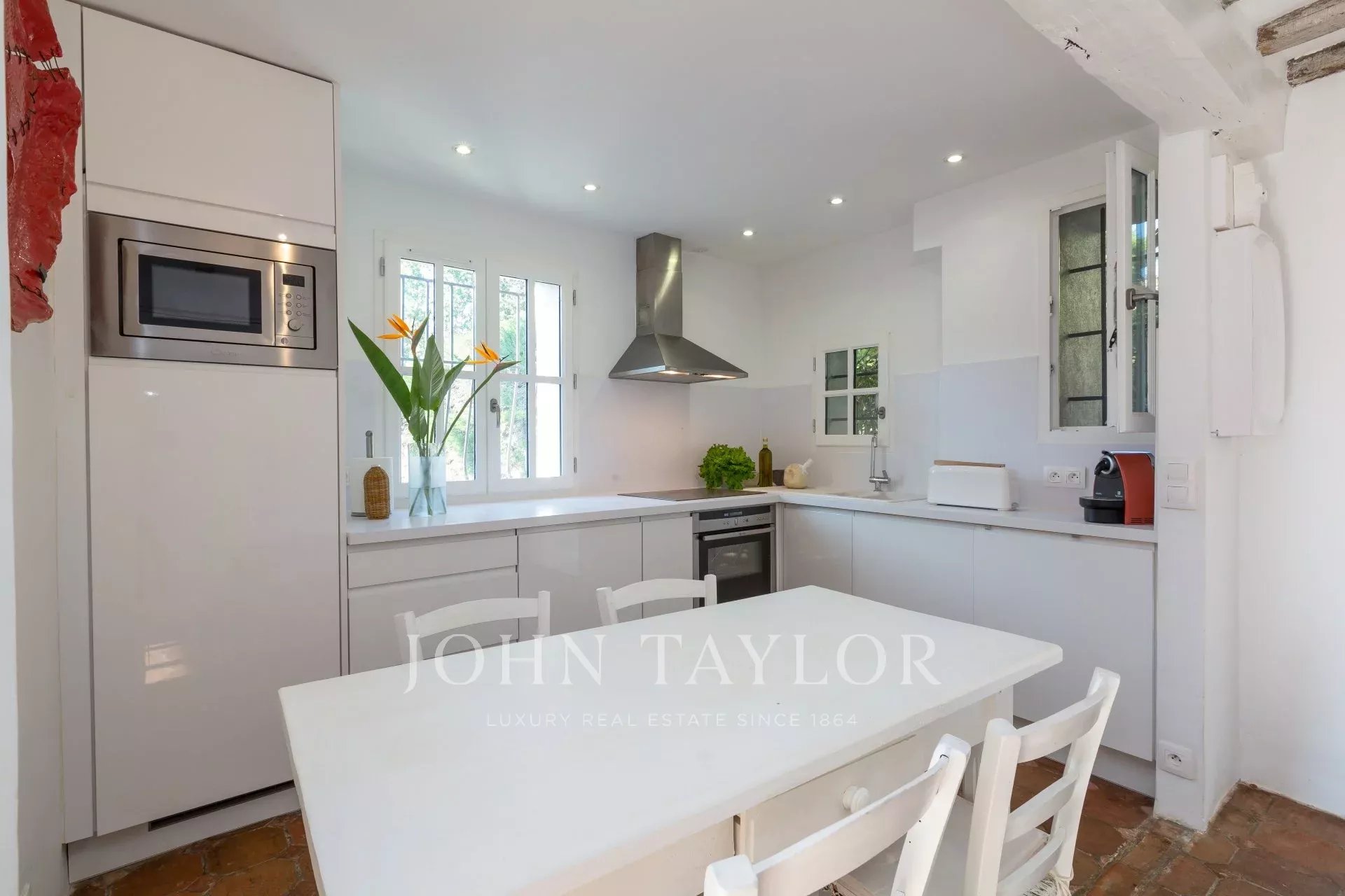 Ad Sale House Saint-Paul-de-Vence (06570), 3 Rooms ref:V2342CO