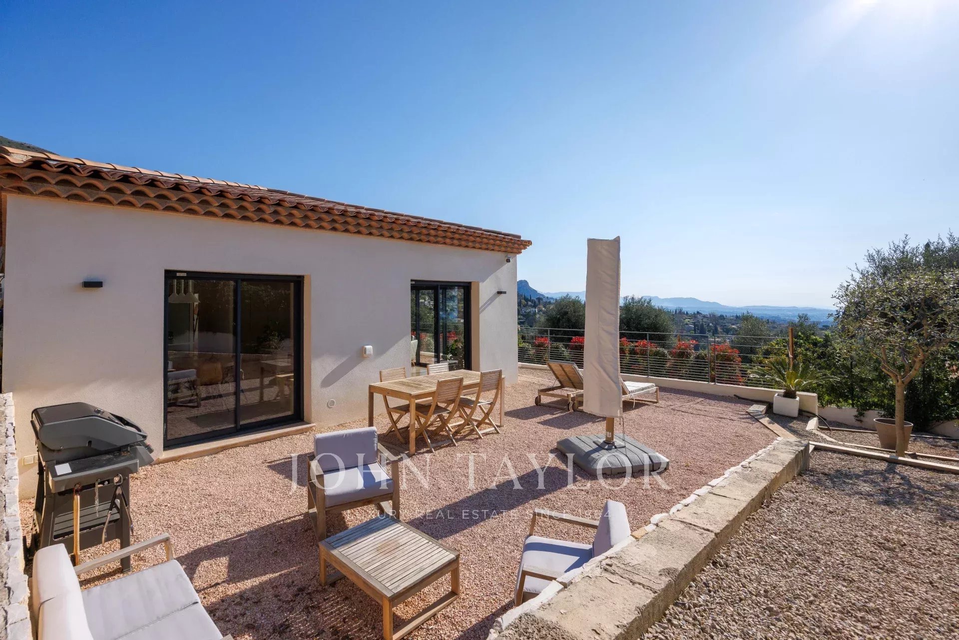 Ad Sale House Tourrettes-sur-Loup (06140), 4 Rooms ref:V2637CO